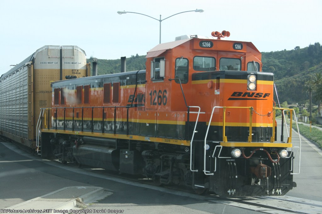 BNSF 1266